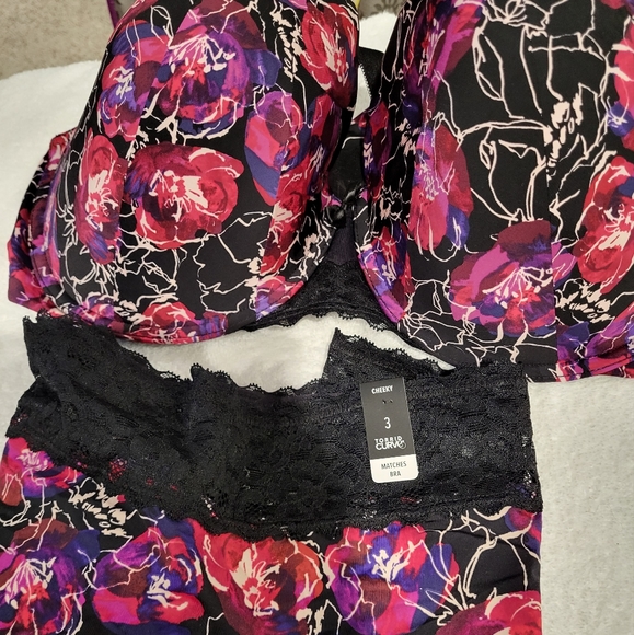 torrid | Intimates & Sleepwear | Plus Roses Bra Panty 2piece Set | Poshmark